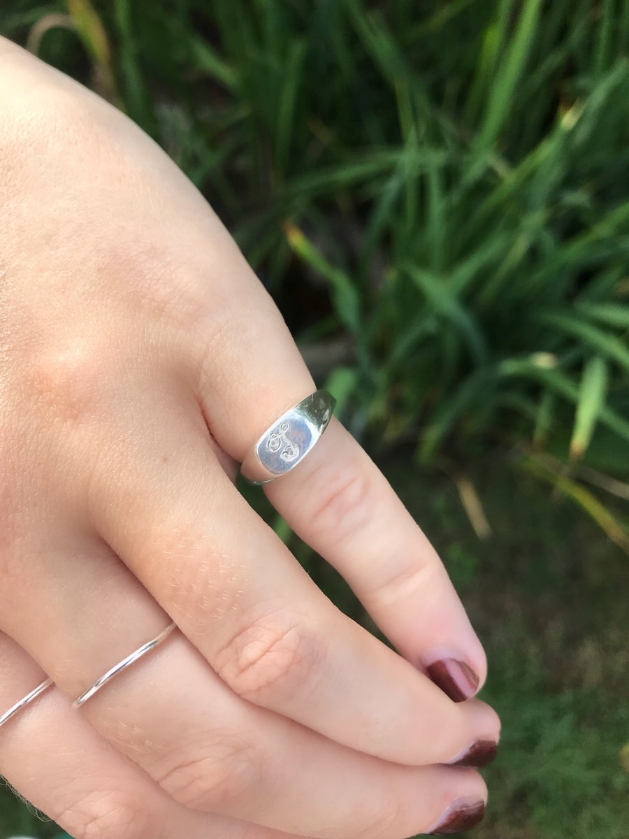 Bespoke Signet Ring – Emilia Naylor-Brown Ldn